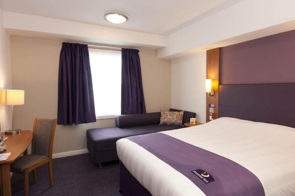 PREMIER INN INVERNESS CENTRE INVERNESS ACCOMMODATION WITH CASTLE VIEW